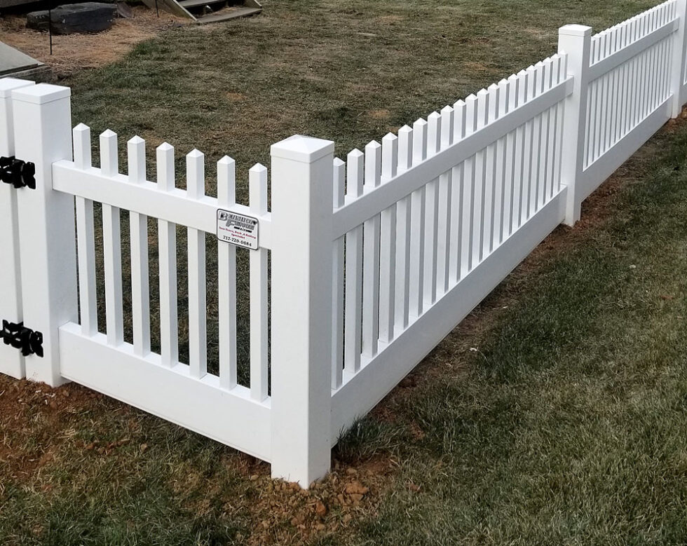 Vinyl Fence | Benshoff Fence Inc in South Central PA